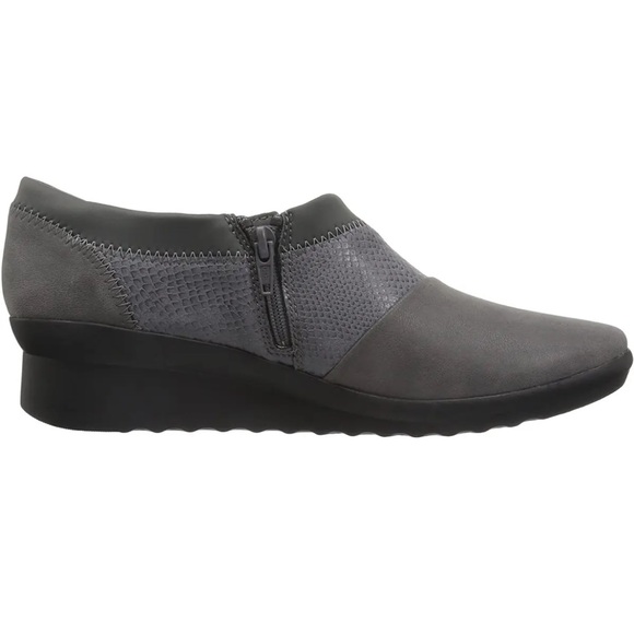 Cloudsteppers by Clarks | Shoes | Clarks Caddell Denali Grey Leather ...